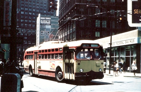 DETROIT TRANSIT HISTORY.info: Bus & Trolley Photos 1950's - Pg.1