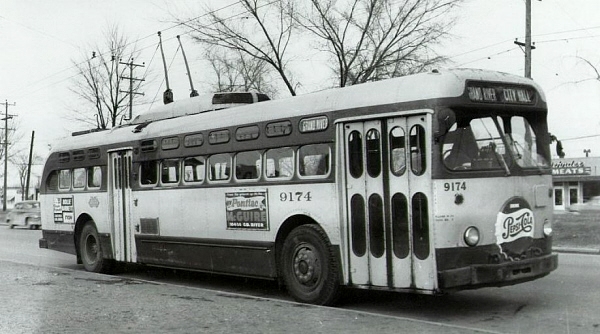 DETROIT TRANSIT HISTORY.info: Bus & Trolley Photos 1950's - Pg.1